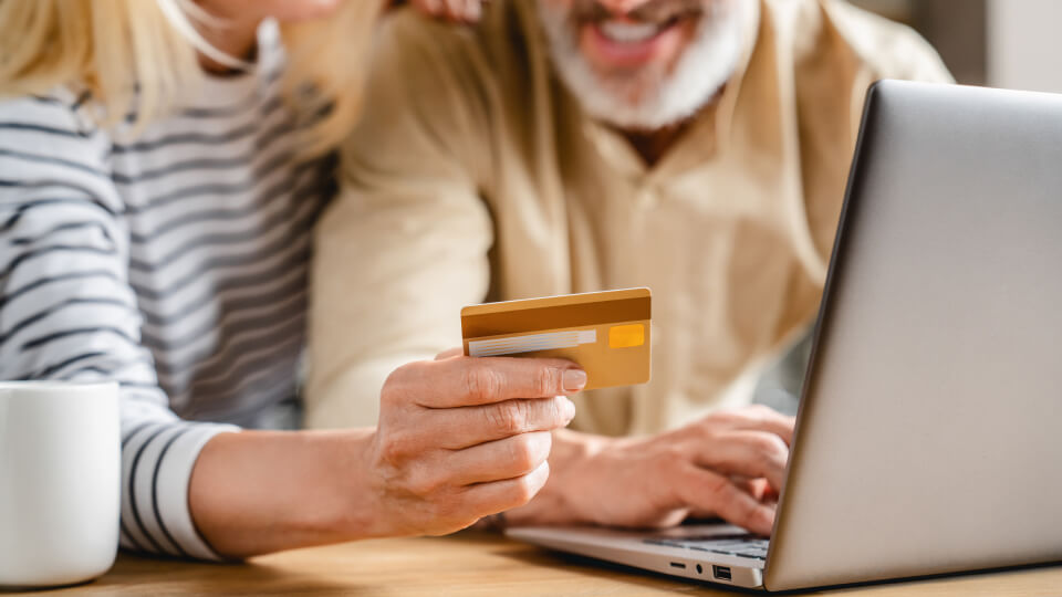 How Prepaid Cards Simplify Online Payments: 3 Secure Methods